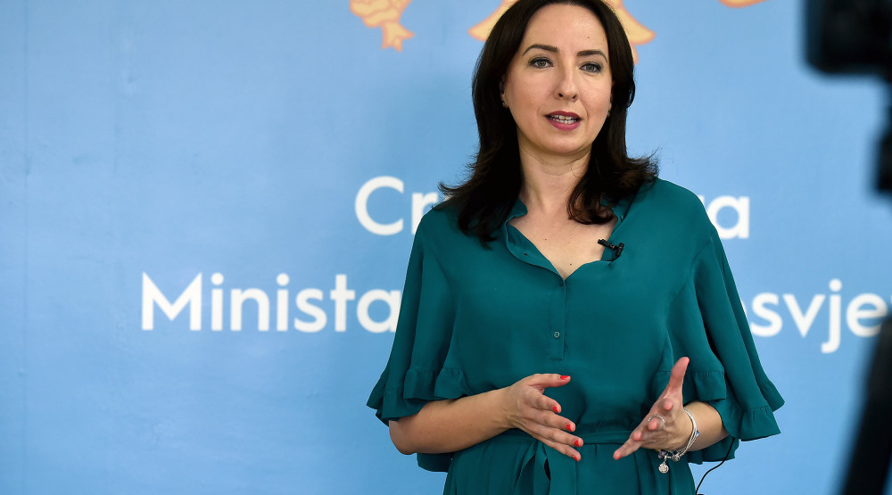 Mjesta za 3.506 studenta na osnovnim i 1.995 na master studijama ...