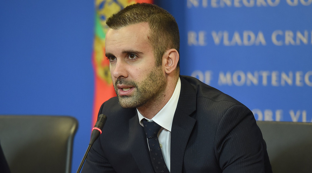 Spajić prijavio da je kupio “mercedes” najnovije generacije | Skala radio