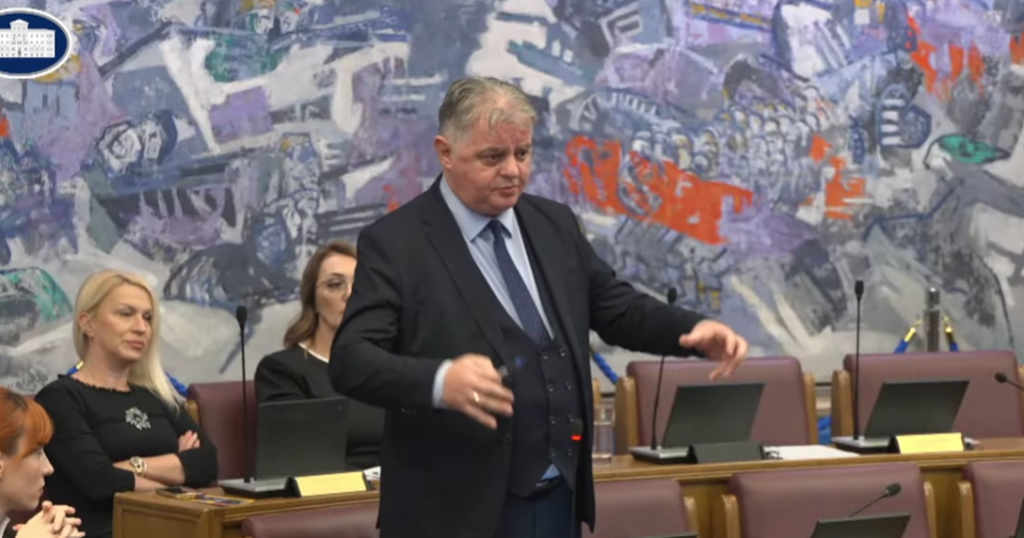 Bojović podnio ostavku na sve funkcije u DNP-u, zadržao poslanički ...